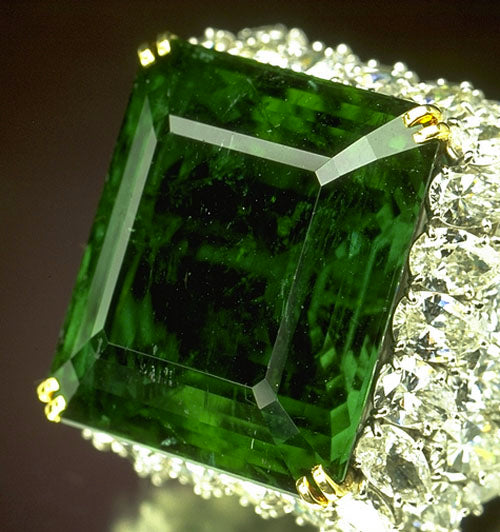 May Babies! 217-Carat ‘Mogul Mughal Emerald’ Is A Legendary Example Of